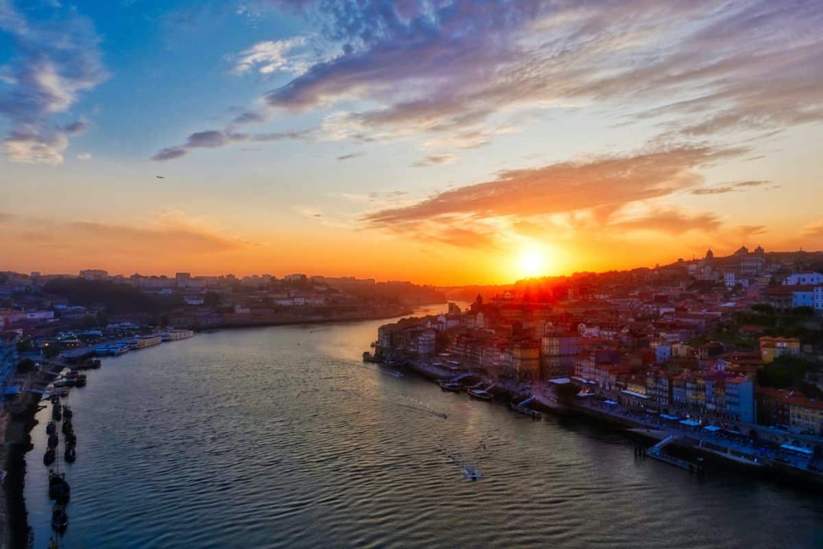 10 Things To Do in Porto During Your Erasmus+ - Student Room Flat